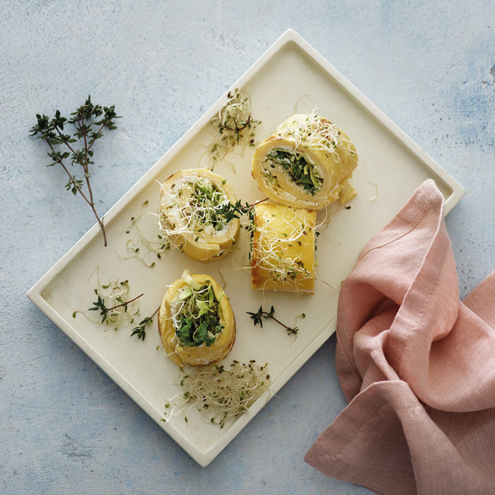 Opskrift på æggeruller med friskost og spirer